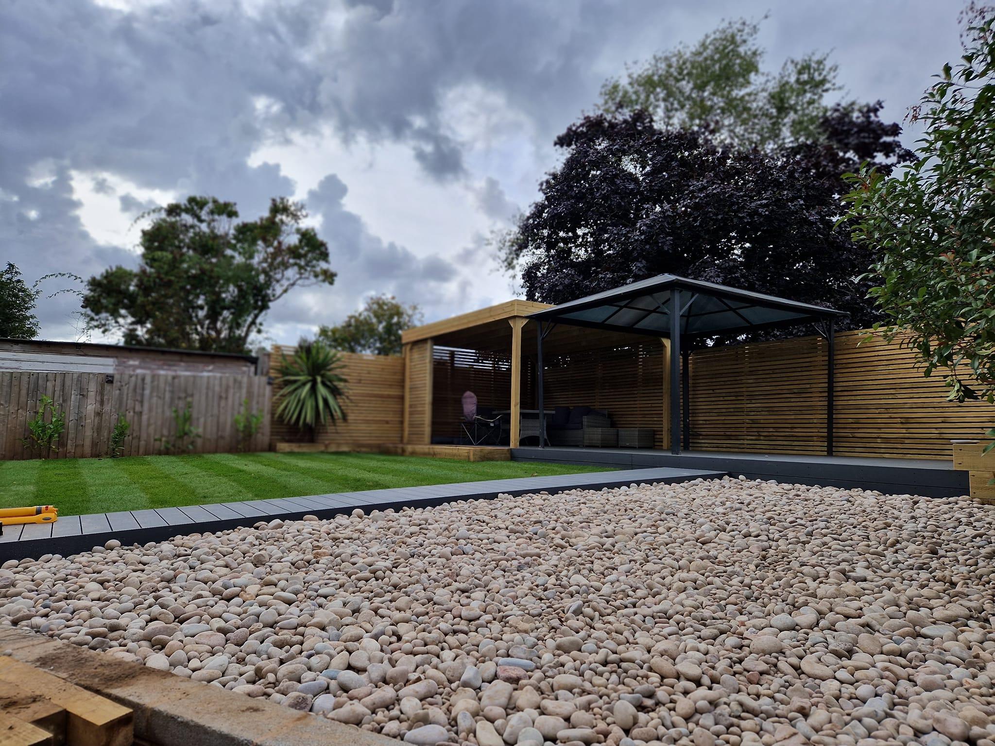 LSP BUILDERS LIMITED: LANDSCAPING, DESBOROUGH | LMR Building Supplies