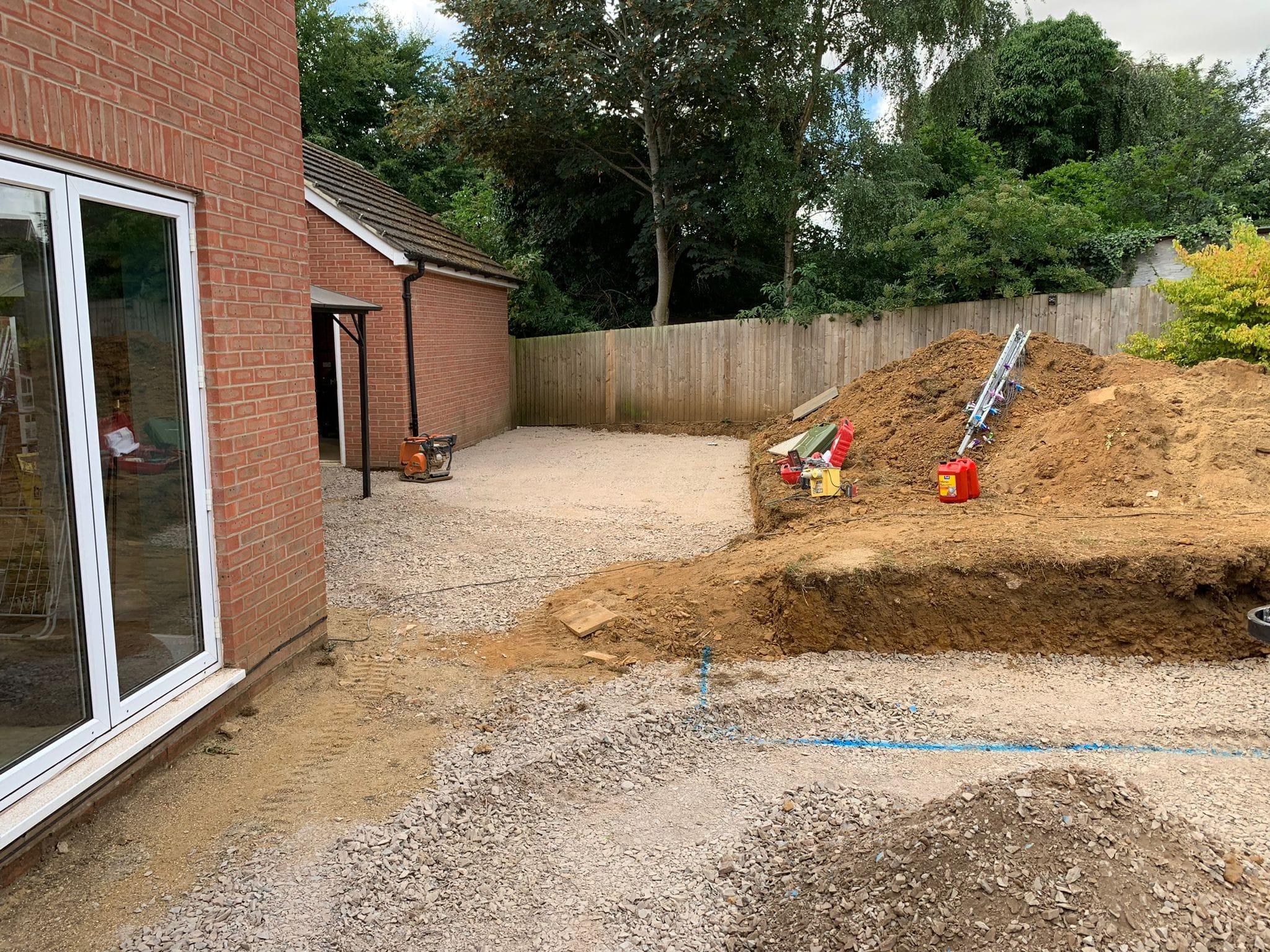LSP BUILDERS LIMITED: LANDSCAPING, DESBOROUGH | LMR Building Supplies